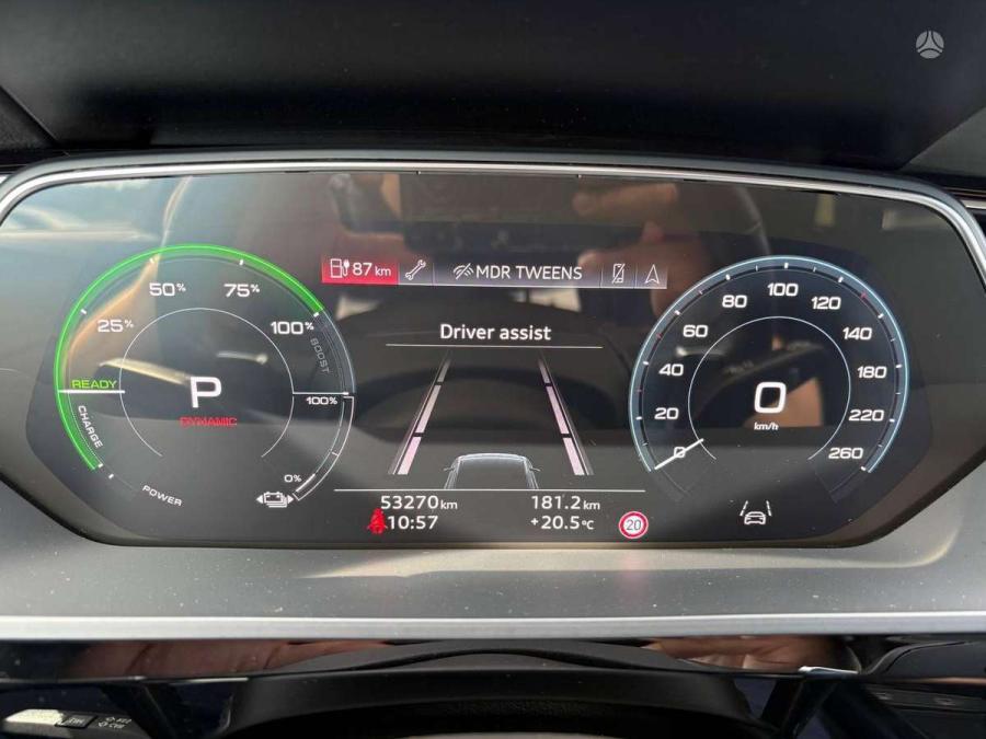 Black Audi E-Tron 2022 in Vilnius, with an engine capacity of 0.00 L and mileage of 53 thousand km for 31300 €, photo 23 on AUTOMOTO.COM.LV
