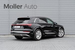 Черный Ауди E-Tron 2022 в Марупе, объемом двигателя 0.00 л и пробегом 18 тыс. км за 47200 €, фото 5 на AUTOMOTO.COM.LV