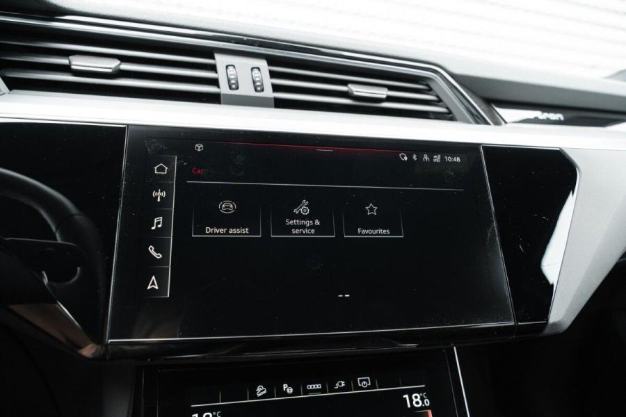 Черный Ауди E-Tron 2022 в Марупе, объемом двигателя 0.00 л и пробегом 18 тыс. км за 47200 €, фото 26 на AUTOMOTO.COM.LV