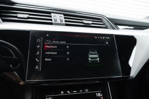 Черный Ауди E-Tron 2022 в Марупе, объемом двигателя 0.00 л и пробегом 18 тыс. км за 47200 €, фото 27 на AUTOMOTO.COM.LV