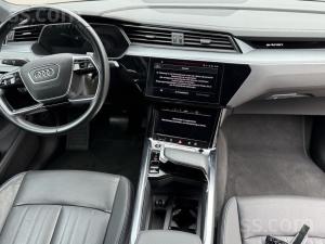 Черный Ауди E-Tron 2022 в Рига, объемом двигателя 0.00 л и пробегом 139 тыс. км за 23999 €, фото 26 на AUTOMOTO.COM.LV