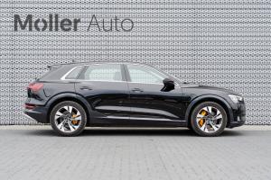 Черный Ауди E-Tron 2022 в Марупе, объемом двигателя 0.00 л и пробегом 74 тыс. км за 35950 €, фото 6 на AUTOMOTO.COM.LV