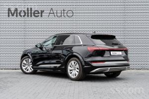 Черный Ауди E-Tron 2022 в Рига, объемом двигателя 0.00 л и пробегом 18 тыс. км за 47200 €, фото 4 на AUTOMOTO.COM.LV