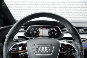 Черный Ауди E-Tron 2022 в Рига, объемом двигателя 0.00 л и пробегом 18 тыс. км за 47200 €, фото 14 на AUTOMOTO.COM.LV