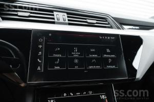 Черный Ауди E-Tron 2022 в Рига, объемом двигателя 0.00 л и пробегом 18 тыс. км за 47200 €, фото 23 на AUTOMOTO.COM.LV