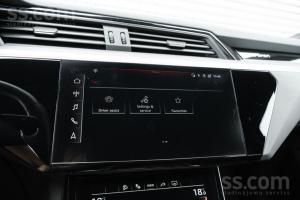 Черный Ауди E-Tron 2022 в Рига, объемом двигателя 0.00 л и пробегом 18 тыс. км за 47200 €, фото 26 на AUTOMOTO.COM.LV