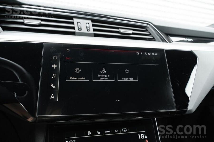 Черный Ауди E-Tron 2022 в Рига, объемом двигателя 0.00 л и пробегом 18 тыс. км за 47200 €, фото 26 на AUTOMOTO.COM.LV