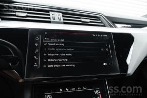 Черный Ауди E-Tron 2022 в Рига, объемом двигателя 0.00 л и пробегом 18 тыс. км за 47200 €, фото 28 на AUTOMOTO.COM.LV