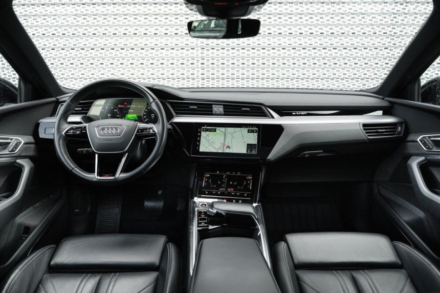 Melns Audi E-Tron 2022 Mārupe, ar dzinēja tilpumu 0.00 L un nobraukumu 50 tūkst. km par 46100 €, foto 7 vietnē AUTOMOTO.COM.LV