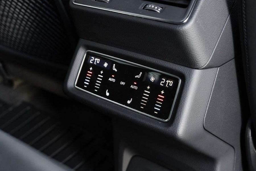Melns Audi E-Tron 2022 Mārupe, ar dzinēja tilpumu 0.00 L un nobraukumu 50 tūkst. km par 46100 €, foto 36 vietnē AUTOMOTO.COM.LV