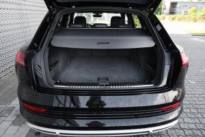 Melns Audi E-Tron 2022 Mārupe, ar dzinēja tilpumu 0.00 L un nobraukumu 50 tūkst. km par 46100 €, foto 38 vietnē AUTOMOTO.COM.LV