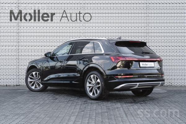 Melns Audi E-Tron 2022 Rīga, ar dzinēja tilpumu 0.00 L un nobraukumu 50 tūkst. km par 46100 €, foto 3 vietnē AUTOMOTO.COM.LV