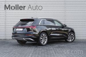 Melns Audi E-Tron 2022 Rīga, ar dzinēja tilpumu 0.00 L un nobraukumu 50 tūkst. km par 46100 €, foto 5 vietnē AUTOMOTO.COM.LV