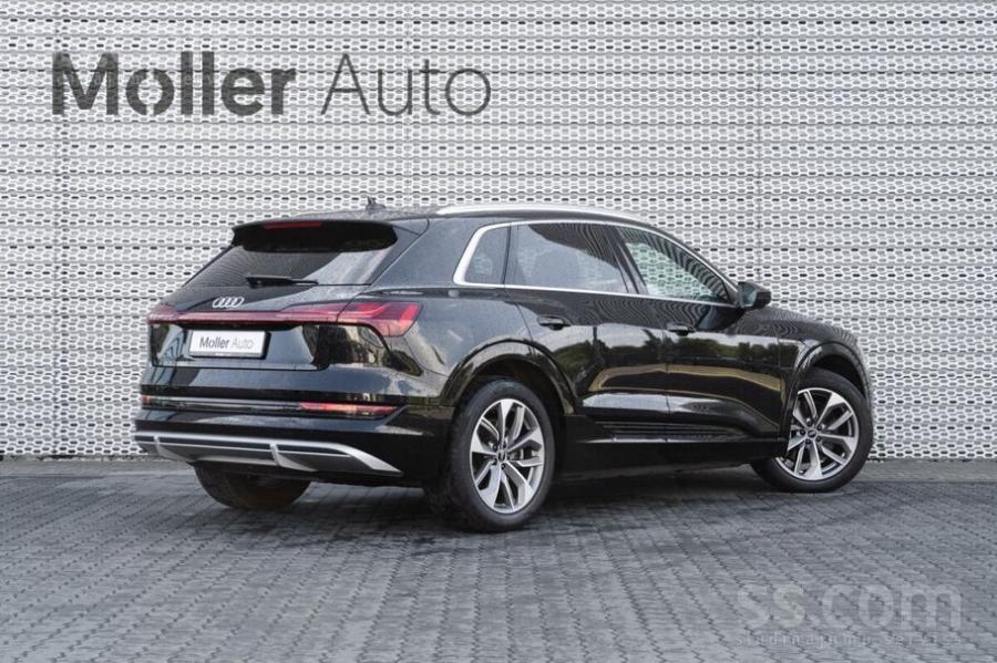 Melns Audi E-Tron 2022 Rīga, ar dzinēja tilpumu 0.00 L un nobraukumu 50 tūkst. km par 46100 €, foto 5 vietnē AUTOMOTO.COM.LV