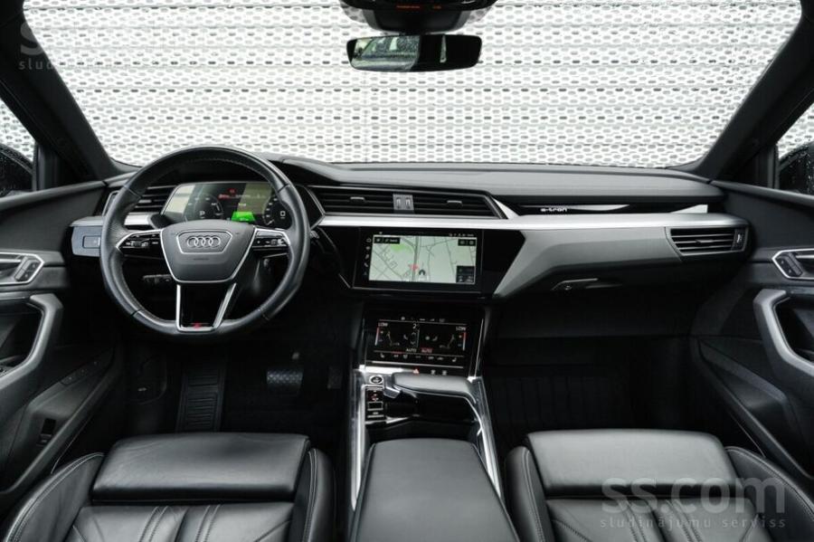 Melns Audi E-Tron 2022 Rīga, ar dzinēja tilpumu 0.00 L un nobraukumu 50 tūkst. km par 46100 €, foto 7 vietnē AUTOMOTO.COM.LV