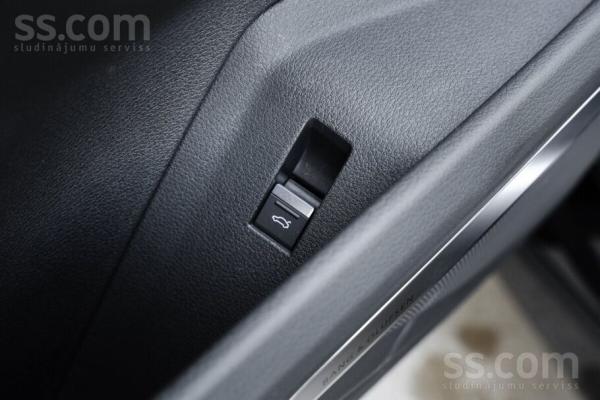 Melns Audi E-Tron 2022 Rīga, ar dzinēja tilpumu 0.00 L un nobraukumu 50 tūkst. km par 46100 €, foto 10 vietnē AUTOMOTO.COM.LV