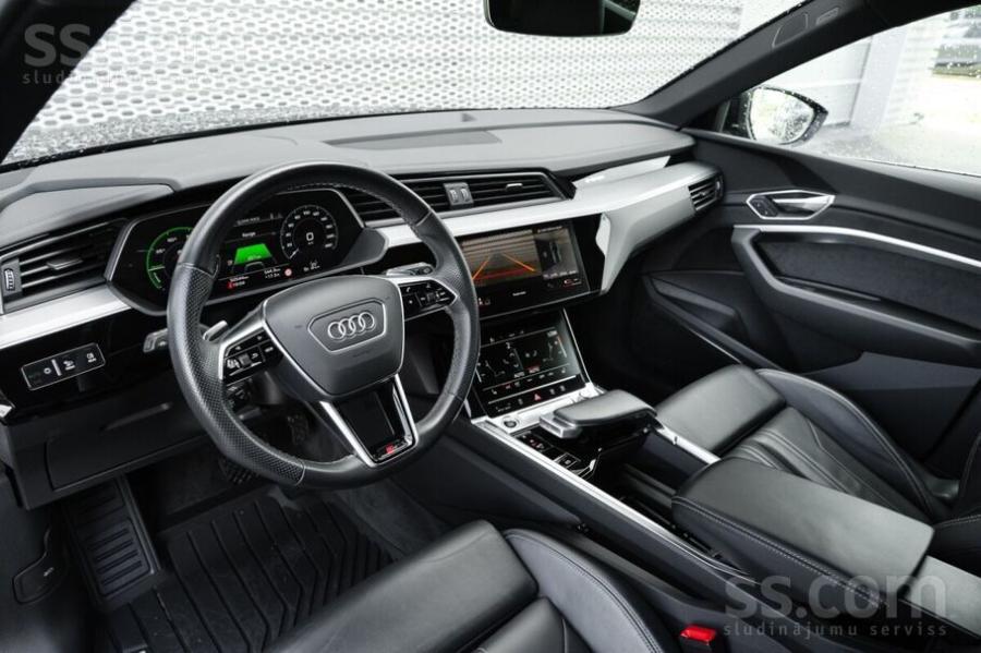 Melns Audi E-Tron 2022 Rīga, ar dzinēja tilpumu 0.00 L un nobraukumu 50 tūkst. km par 46100 €, foto 15 vietnē AUTOMOTO.COM.LV