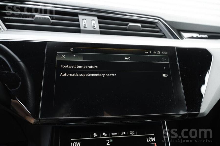 Melns Audi E-Tron 2022 Rīga, ar dzinēja tilpumu 0.00 L un nobraukumu 50 tūkst. km par 46100 €, foto 22 vietnē AUTOMOTO.COM.LV