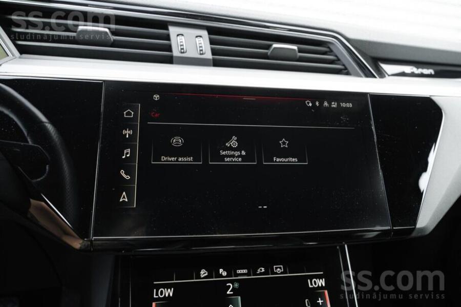 Melns Audi E-Tron 2022 Rīga, ar dzinēja tilpumu 0.00 L un nobraukumu 50 tūkst. km par 46100 €, foto 26 vietnē AUTOMOTO.COM.LV