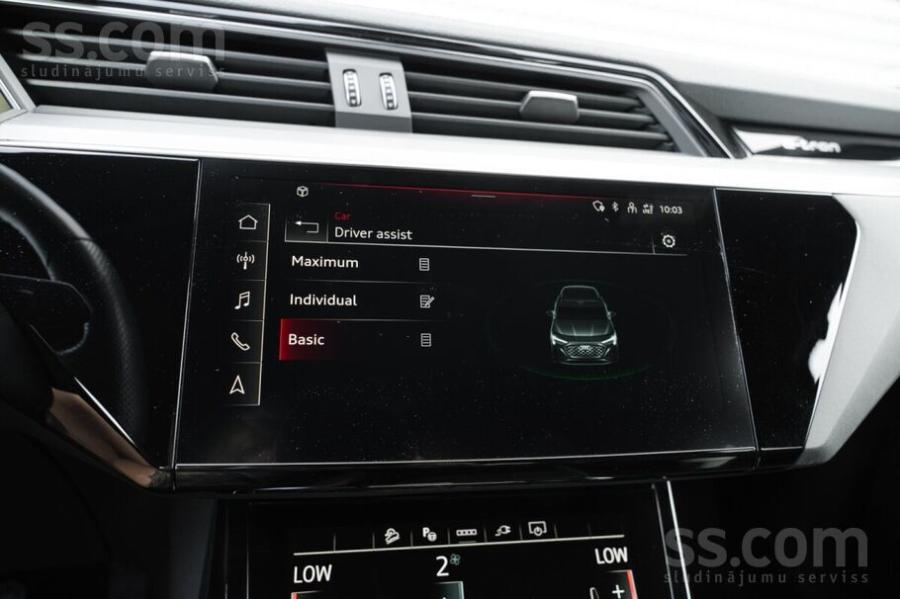 Melns Audi E-Tron 2022 Rīga, ar dzinēja tilpumu 0.00 L un nobraukumu 50 tūkst. km par 46100 €, foto 27 vietnē AUTOMOTO.COM.LV
