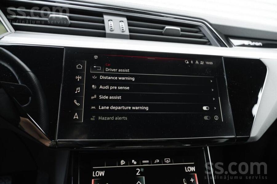 Melns Audi E-Tron 2022 Rīga, ar dzinēja tilpumu 0.00 L un nobraukumu 50 tūkst. km par 46100 €, foto 29 vietnē AUTOMOTO.COM.LV