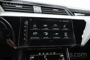 Melns Audi E-Tron 2022 Rīga, ar dzinēja tilpumu 0.00 L un nobraukumu 50 tūkst. km par 46100 €, foto 30 vietnē AUTOMOTO.COM.LV