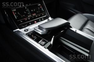 Melns Audi E-Tron 2022 Rīga, ar dzinēja tilpumu 0.00 L un nobraukumu 50 tūkst. km par 46100 €, foto 34 vietnē AUTOMOTO.COM.LV