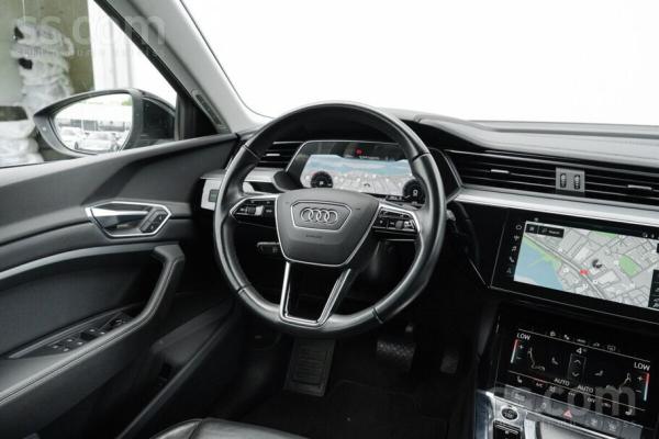 Melns Audi E-Tron 2022 Rīga, ar dzinēja tilpumu 0.00 L un nobraukumu 43 tūkst. km par 35950 €, foto 6 vietnē AUTOMOTO.COM.LV