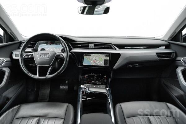 Melns Audi E-Tron 2022 Rīga, ar dzinēja tilpumu 0.00 L un nobraukumu 43 tūkst. km par 35950 €, foto 7 vietnē AUTOMOTO.COM.LV
