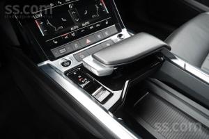 Black Audi E-Tron 2022 in Riga, with an engine capacity of 0.00 L and mileage of 43 thousand km for 35950 €, photo 17 on AUTOMOTO.COM.LV