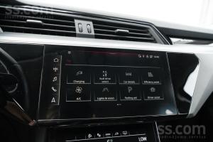 Black Audi E-Tron 2022 in Riga, with an engine capacity of 0.00 L and mileage of 43 thousand km for 35950 €, photo 23 on AUTOMOTO.COM.LV