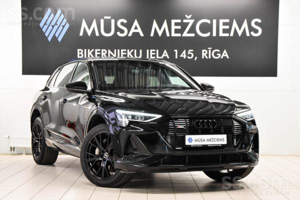Melns Audi E-Tron 2022 Rīga, ar dzinēja tilpumu 0.00 L un nobraukumu 82 tūkst. km par 35590 €, foto 3 vietnē AUTOMOTO.COM.LV