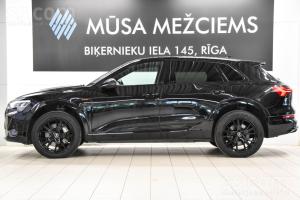 Black Audi E-Tron 2022 in Riga, with an engine capacity of 0.00 L and mileage of 82 thousand km for 35590 €, photo 6 on AUTOMOTO.COM.LV