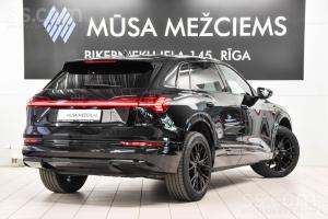 Black Audi E-Tron 2022 in Riga, with an engine capacity of 0.00 L and mileage of 82 thousand km for 35590 €, photo 9 on AUTOMOTO.COM.LV