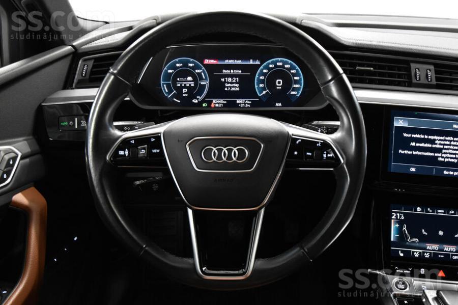 Black Audi E-Tron 2022 in Riga, with an engine capacity of 0.00 L and mileage of 82 thousand km for 35590 €, photo 22 on AUTOMOTO.COM.LV