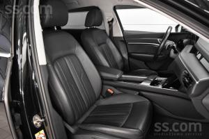 Black Audi E-Tron 2022 in Riga, with an engine capacity of 0.00 L and mileage of 125 thousand km for 30990 €, photo 17 on AUTOMOTO.COM.LV