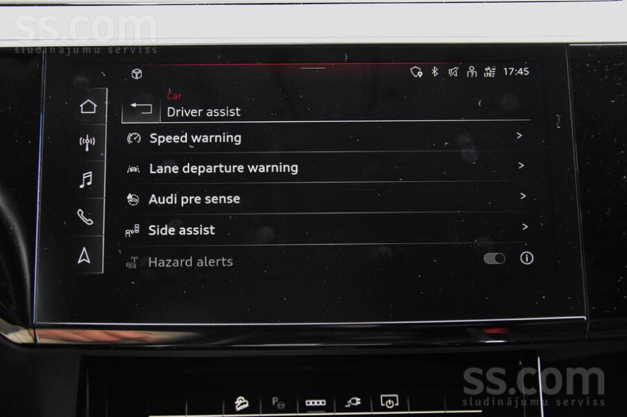 Black Audi E-Tron 2022 in Riga, with an engine capacity of 0.00 L and mileage of 125 thousand km for 30990 €, photo 30 on AUTOMOTO.COM.LV