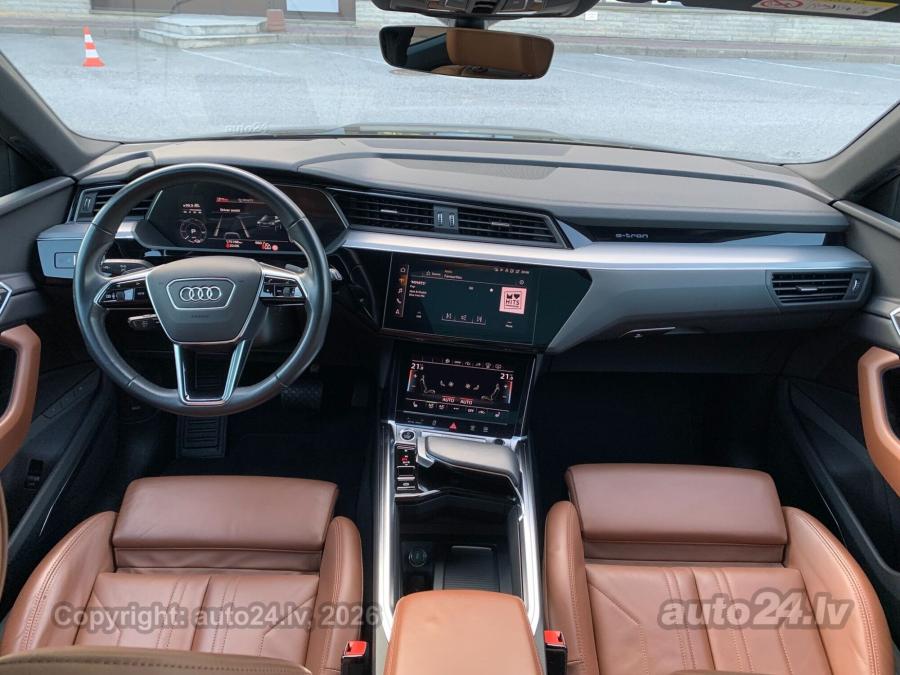 Melns Audi E-Tron 2022 Tallina, ar dzinēja tilpumu 0.00 L un nobraukumu 175 tūkst. km par 29500 €, foto 16 vietnē AUTOMOTO.COM.LV