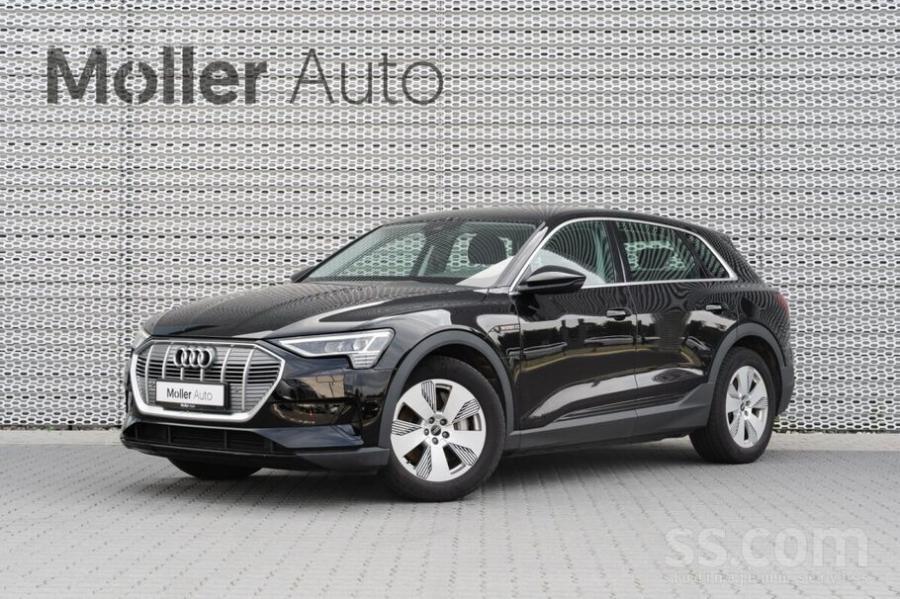 Black Audi E-Tron 2022 in Riga, with an engine capacity of 0.00 L and mileage of 61 thousand km for 34150 €, photo 1 on AUTOMOTO.COM.LV
