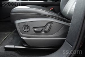 Black Audi E-Tron 2022 in Riga, with an engine capacity of 0.00 L and mileage of 61 thousand km for 34150 €, photo 11 on AUTOMOTO.COM.LV