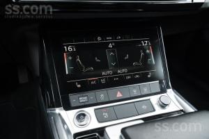 Black Audi E-Tron 2022 in Riga, with an engine capacity of 0.00 L and mileage of 61 thousand km for 34150 €, photo 23 on AUTOMOTO.COM.LV