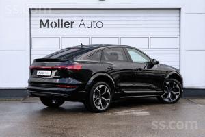 Black Audi E-Tron 2022 in Riga, with an engine capacity of 0.00 L and mileage of 30 thousand km for 42950 €, photo 4 on AUTOMOTO.COM.LV