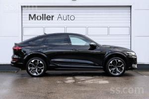 Black Audi E-Tron 2022 in Riga, with an engine capacity of 0.00 L and mileage of 30 thousand km for 42950 €, photo 6 on AUTOMOTO.COM.LV