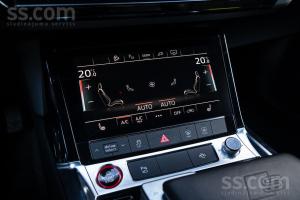 Black Audi E-Tron 2022 in Riga, with an engine capacity of 0.00 L and mileage of 30 thousand km for 42950 €, photo 15 on AUTOMOTO.COM.LV