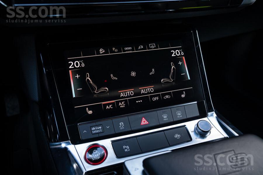 Black Audi E-Tron 2022 in Riga, with an engine capacity of 0.00 L and mileage of 30 thousand km for 42950 €, photo 15 on AUTOMOTO.COM.LV