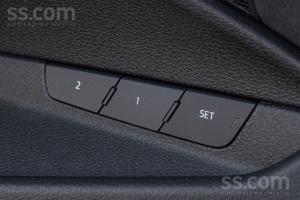 Black Audi E-Tron 2022 in Riga, with an engine capacity of 0.00 L and mileage of 30 thousand km for 42950 €, photo 23 on AUTOMOTO.COM.LV