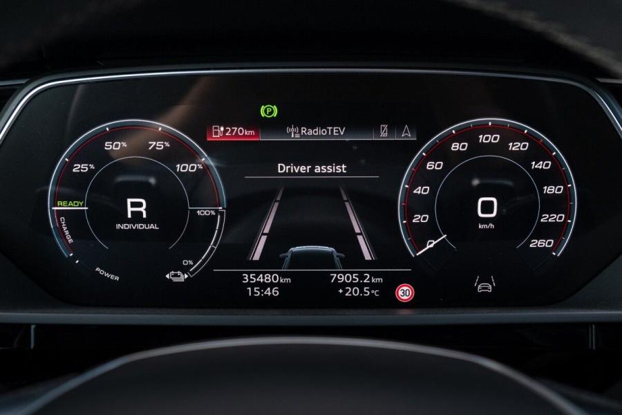 Melns Audi E-Tron 2022 Rīga, ar dzinēja tilpumu 0.00 L un nobraukumu 35 tūkst. km par 35500 €, foto 20 vietnē AUTOMOTO.COM.LV