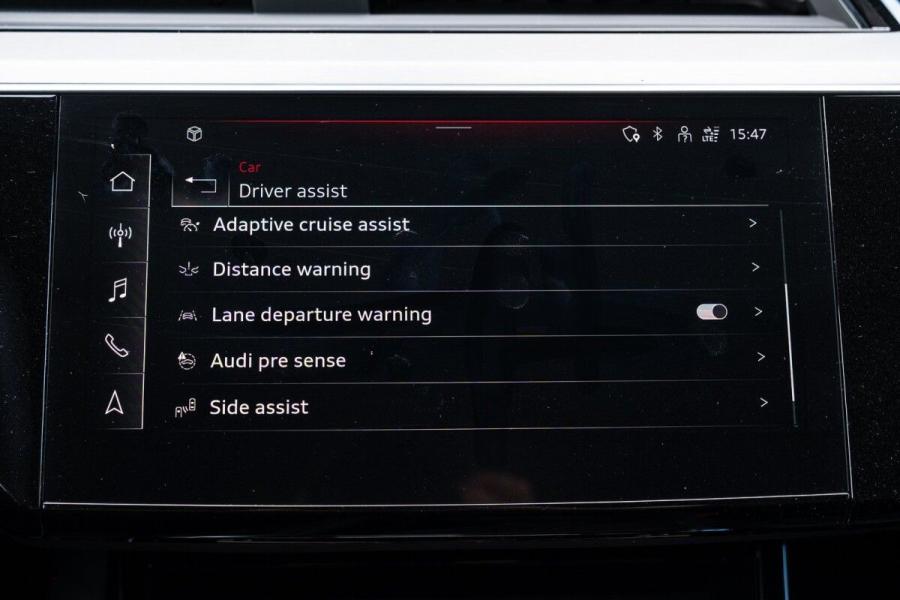 Melns Audi E-Tron 2022 Rīga, ar dzinēja tilpumu 0.00 L un nobraukumu 35 tūkst. km par 35500 €, foto 22 vietnē AUTOMOTO.COM.LV