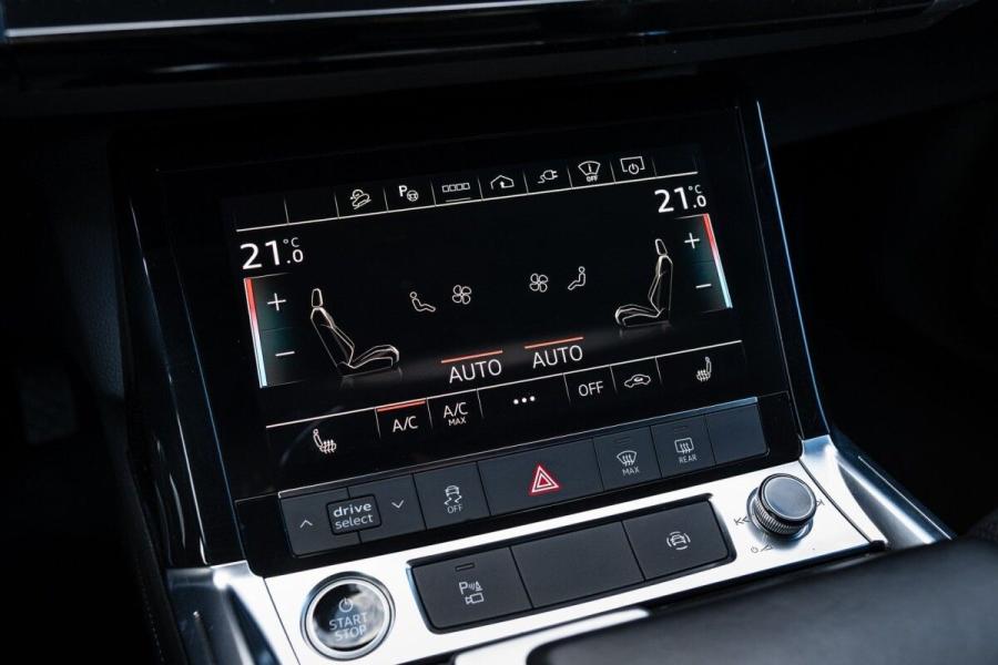 Melns Audi E-Tron 2022 Rīga, ar dzinēja tilpumu 0.00 L un nobraukumu 35 tūkst. km par 35500 €, foto 27 vietnē AUTOMOTO.COM.LV