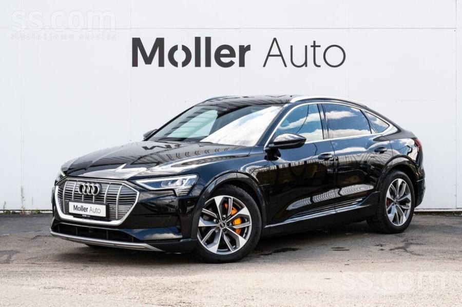 Black Audi E-Tron 2022 in Riga, with an engine capacity of 0.00 L and mileage of 35 thousand km for 35500 €, photo 1 on AUTOMOTO.COM.LV
